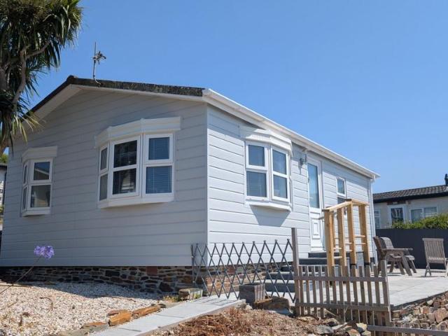 2 bedroom park home for sale