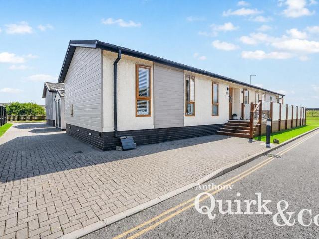 2 bedroom park home for sale