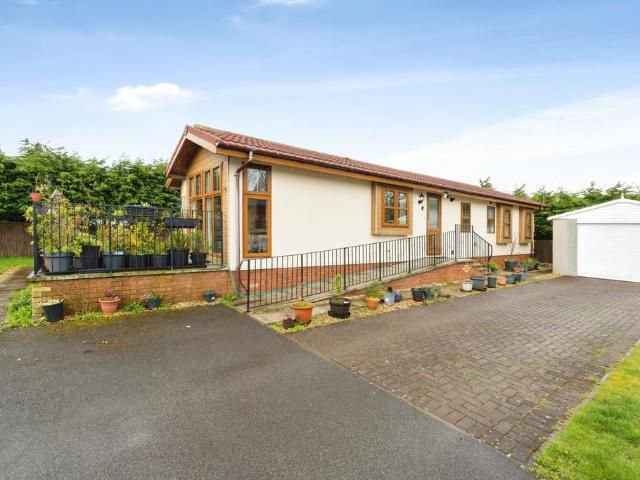 2 bedroom park home for sale