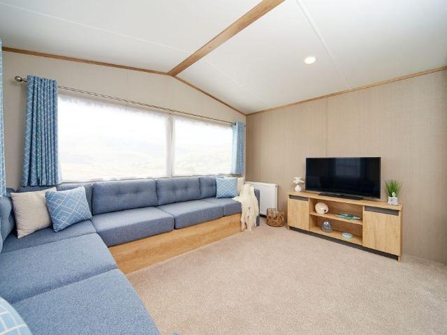 2 bedroom park home for sale