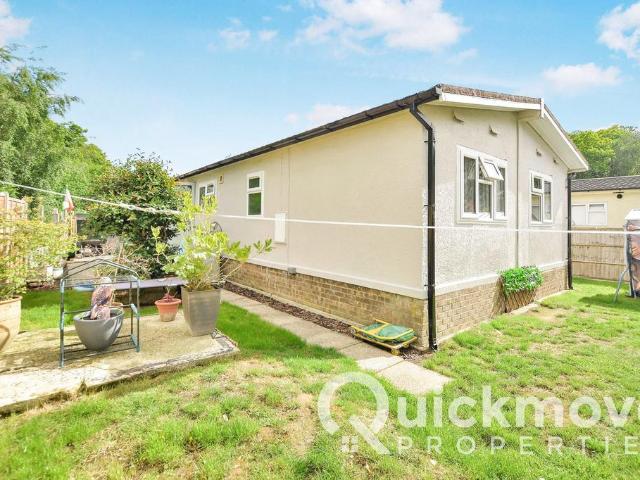 2 bedroom park home for sale