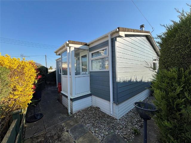 2 bedroom park home for sale