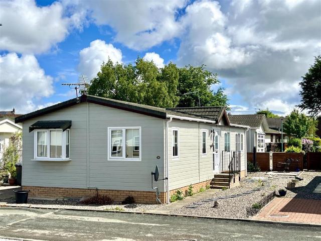 2 bedroom park home for sale