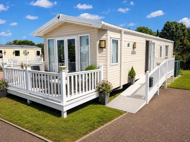 2 bedroom park home for sale