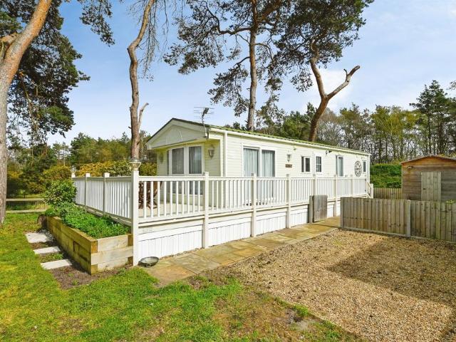 2 bedroom park home for sale