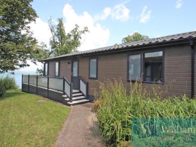 2 bedroom park home for sale