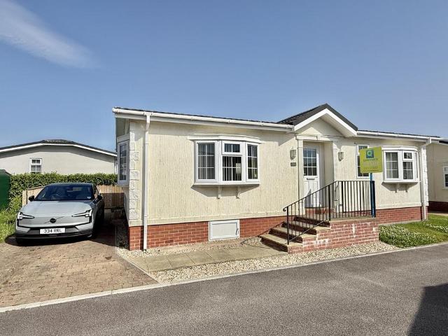 2 bedroom park home for sale
