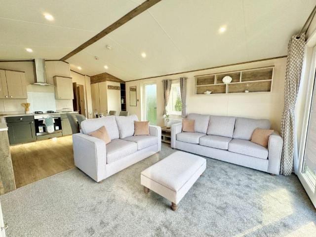 2 bedroom park home for sale