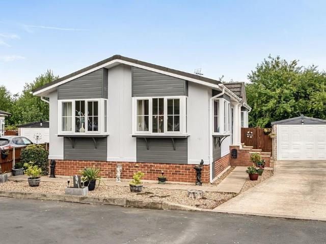 2 bedroom park home for sale