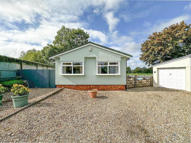 2 bedroom park home for sale