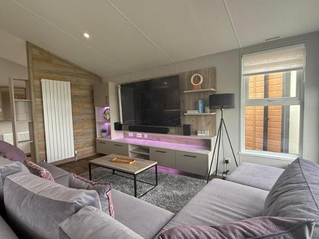2 bedroom park home for sale
