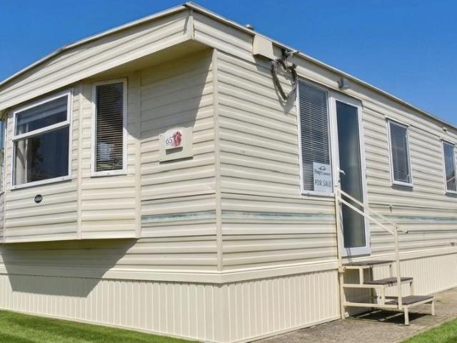 2 bedroom park home for sale