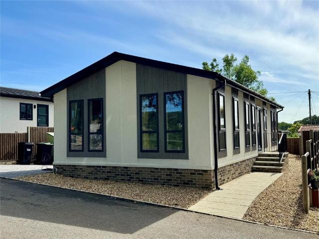 2 bedroom park home for sale