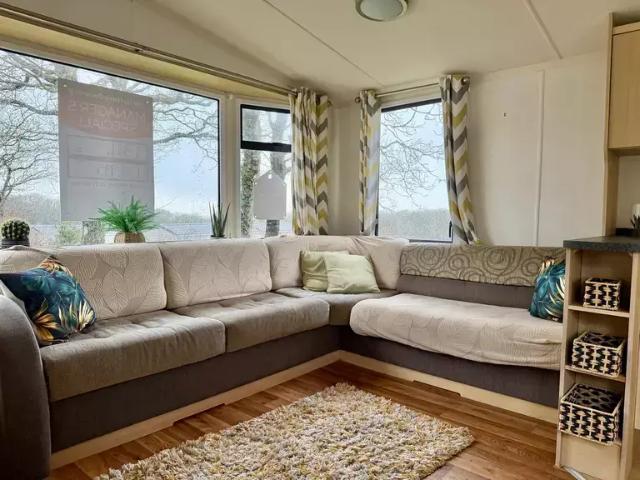 2 bedroom park home for sale