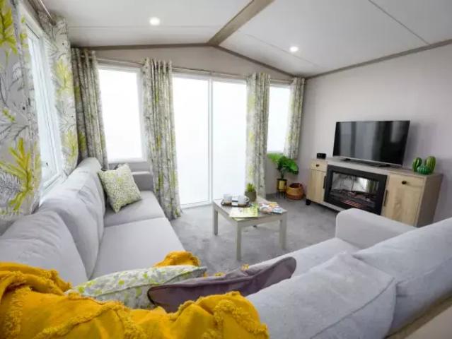 2 bedroom park home for sale