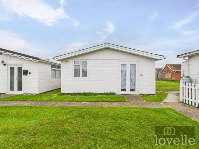 2 bedroom park home for sale