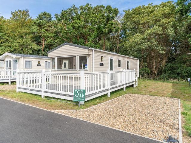 2 bedroom park home for sale