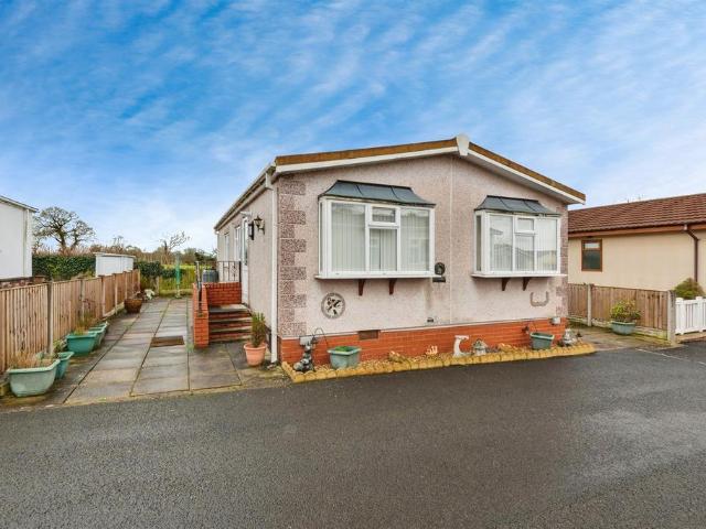 2 bedroom park home for sale