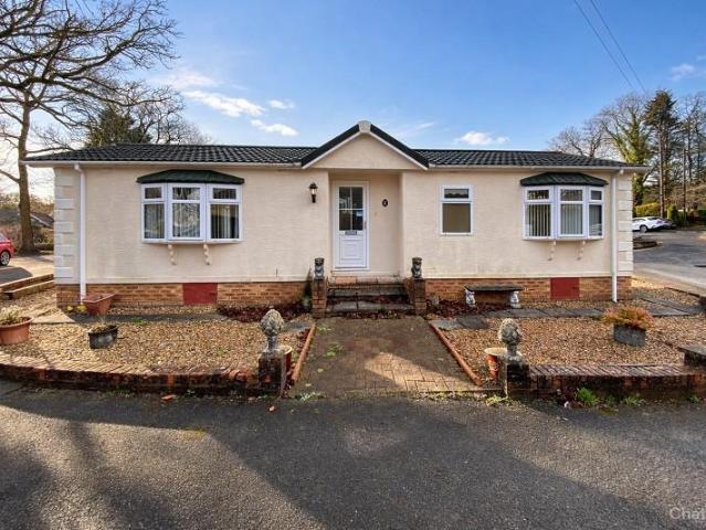 2 bedroom park home for sale