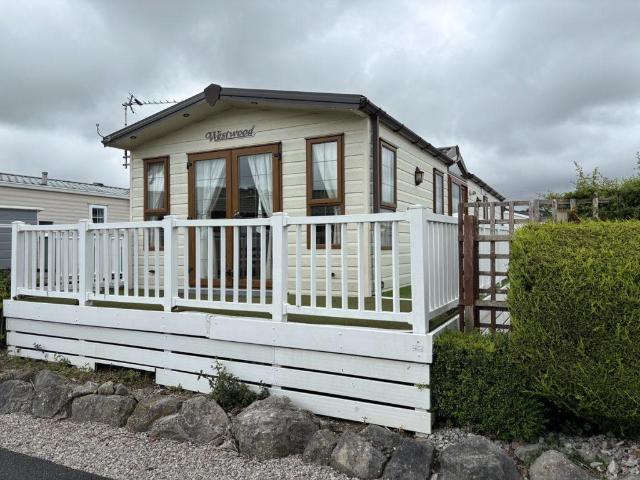 2 bedroom park home for sale