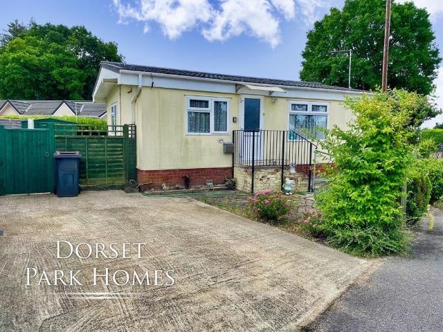2 bedroom park home for sale