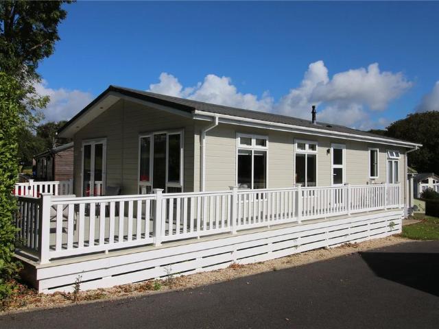 2 bedroom park home for sale