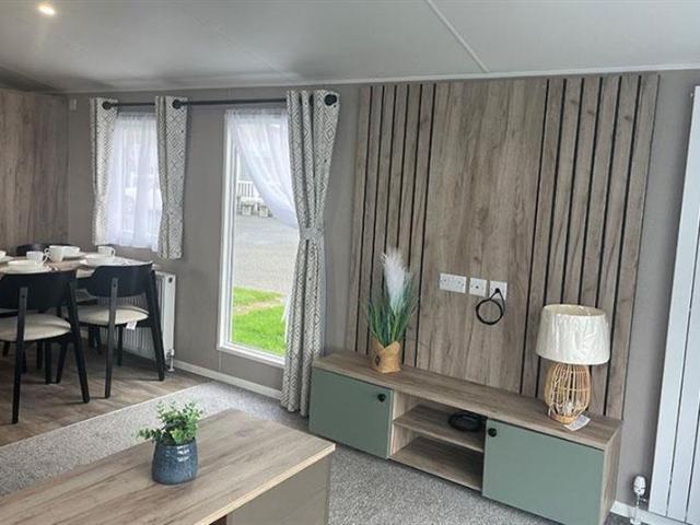 2 bedroom park home for sale