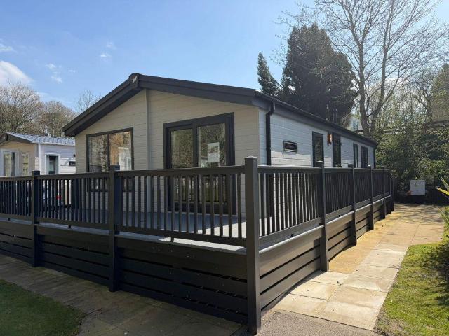 2 bedroom park home for sale