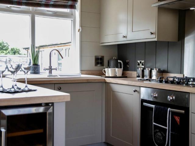 2 bedroom park home for sale