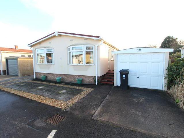 2 bedroom park home for sale
