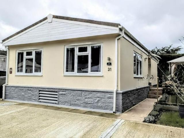 2 bedroom park home for sale