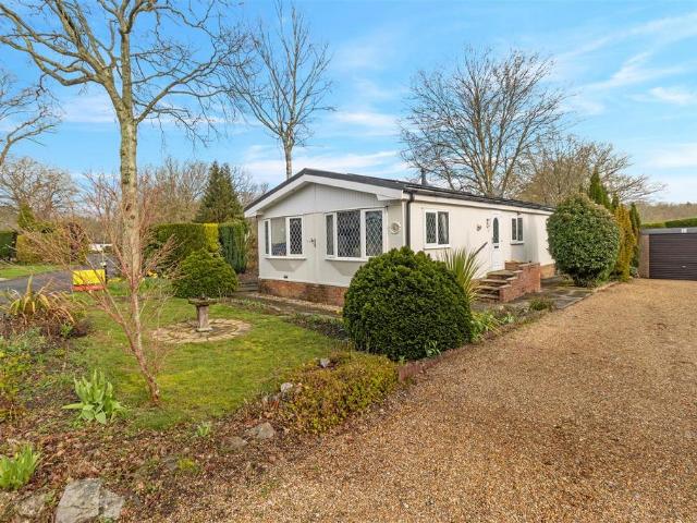 2 bedroom park home for sale