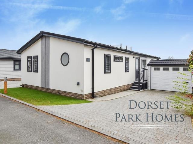 2 bedroom park home for sale