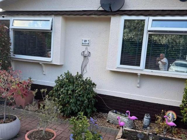 2 bedroom park home for sale