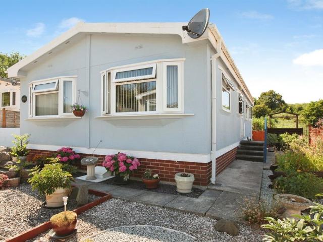 2 bedroom park home for sale