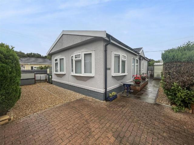 2 bedroom park home for sale