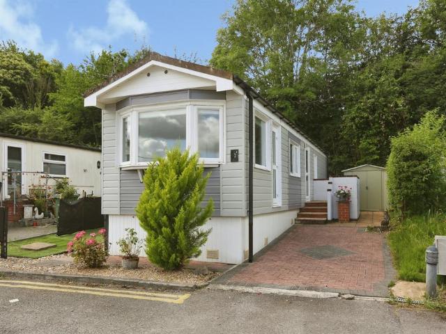 2 bedroom park home for sale