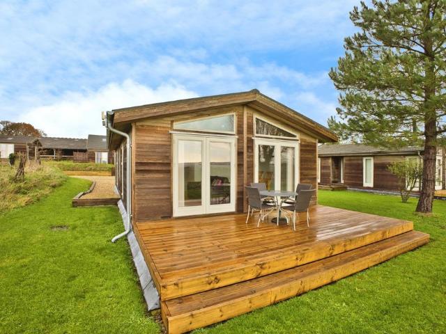2 bedroom park home for sale
