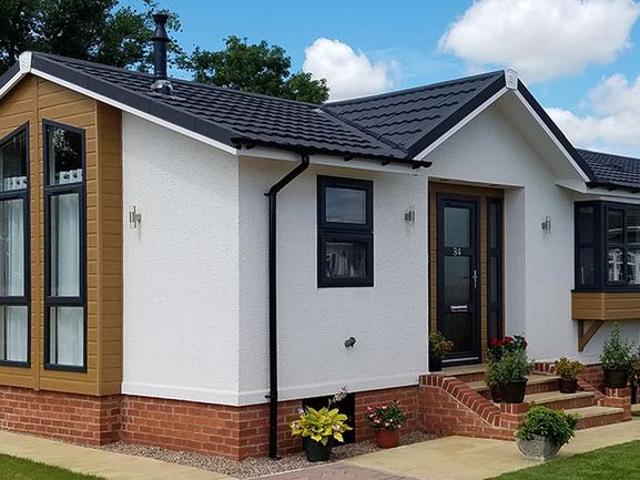 2 bedroom park home for sale