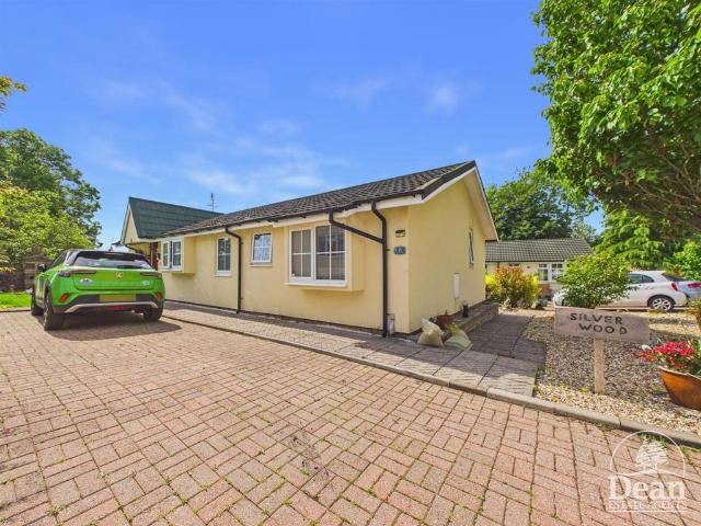 2 bedroom park home for sale