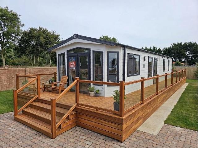 2 bedroom park home for sale
