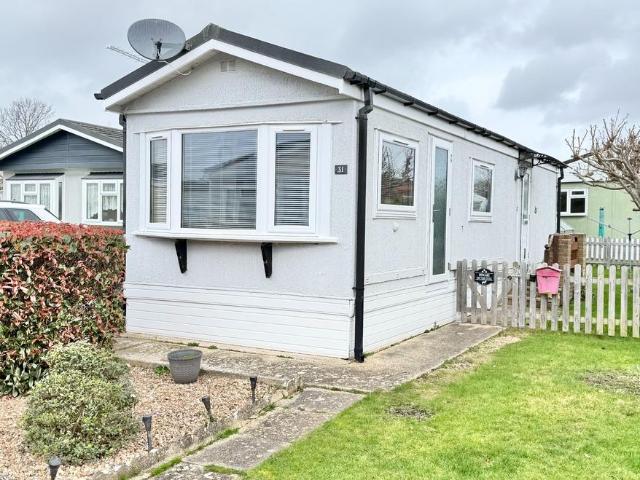 2 bedroom park home for sale