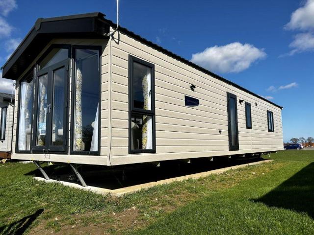 2 bedroom park home for sale
