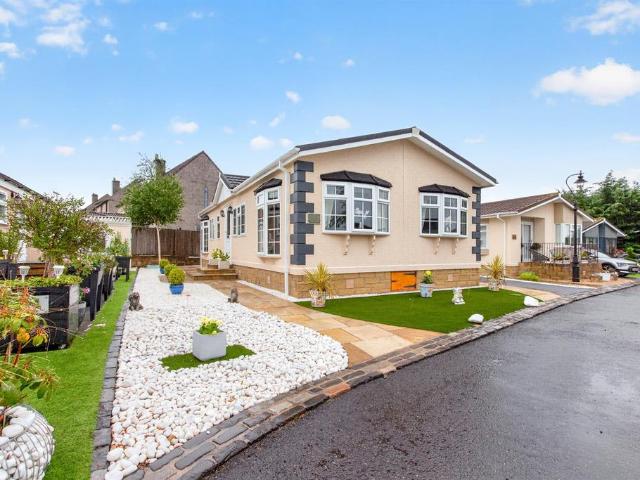 2 bedroom park home for sale