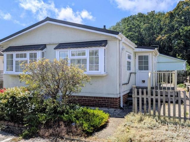 2 bedroom park home for sale