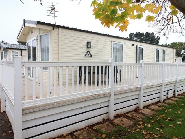 2 bedroom park home for sale
