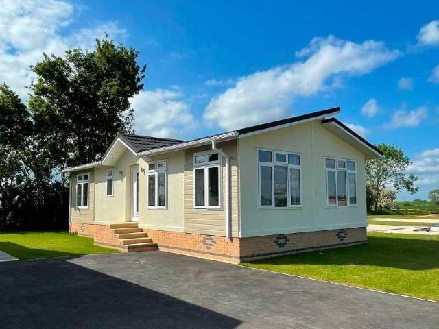 2 bedroom park home for sale