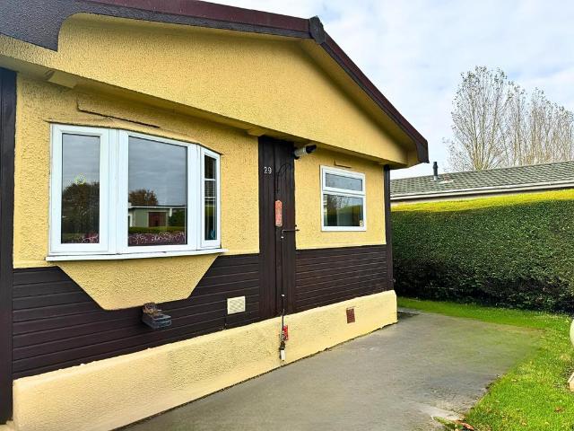 2 bedroom park home for sale