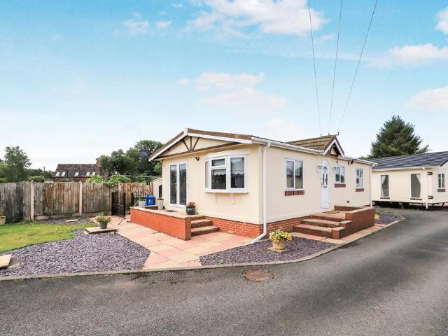 2 bedroom park home for sale
