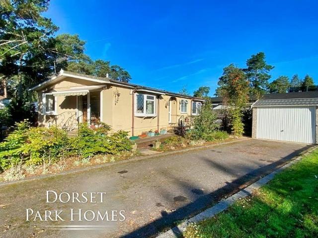 2 bedroom park home for sale